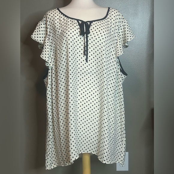 torrid | Tops | Torrid Size 5 Ivory Black Polka Dot Blouse | Poshmark